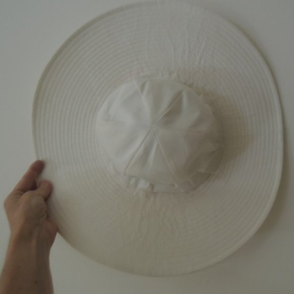 betmar | Accessories | Ladies Wide Brim Hat Large Floppy White Hat For ...